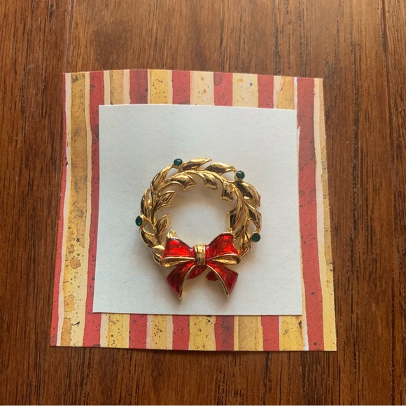 AAi | Jewelry | Vintage Aai Christmas Wreath Pin Brooch | Poshmark